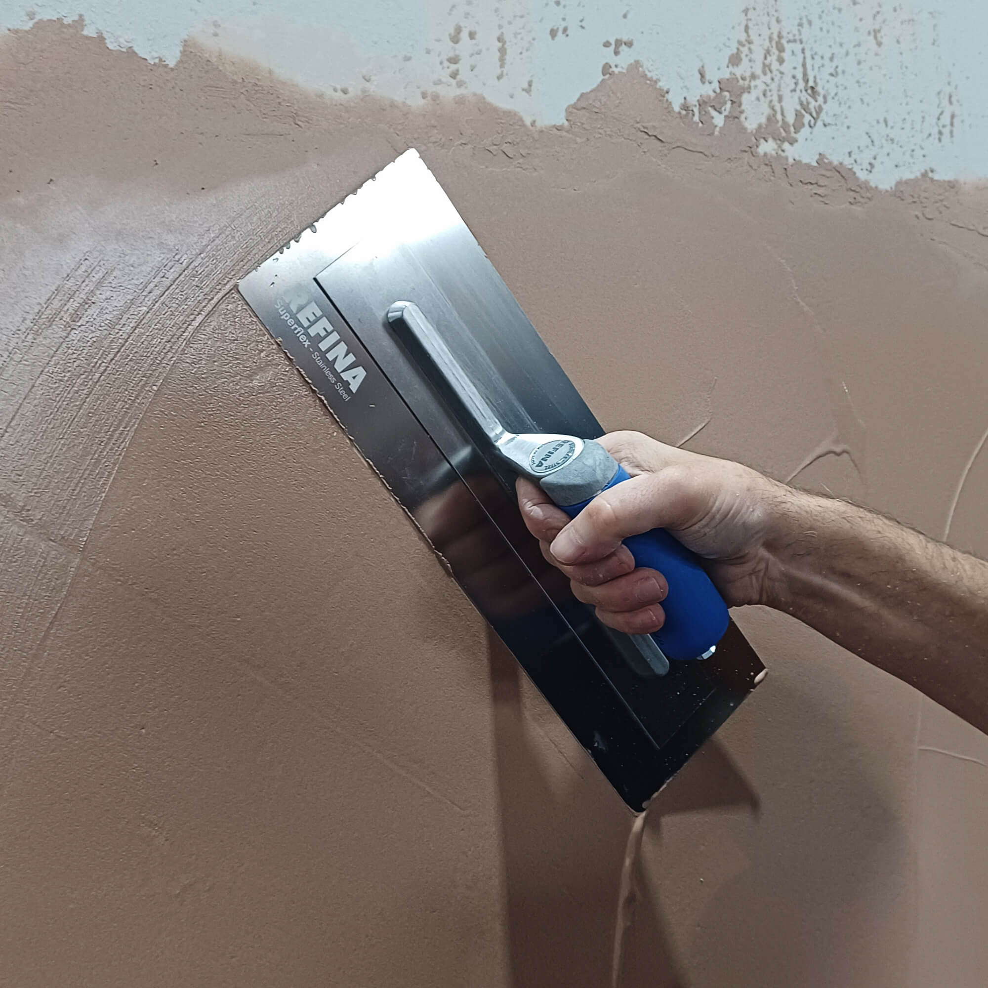 The Complete Guide to Plastering Trowels: Skimming Walls, Finishing ...